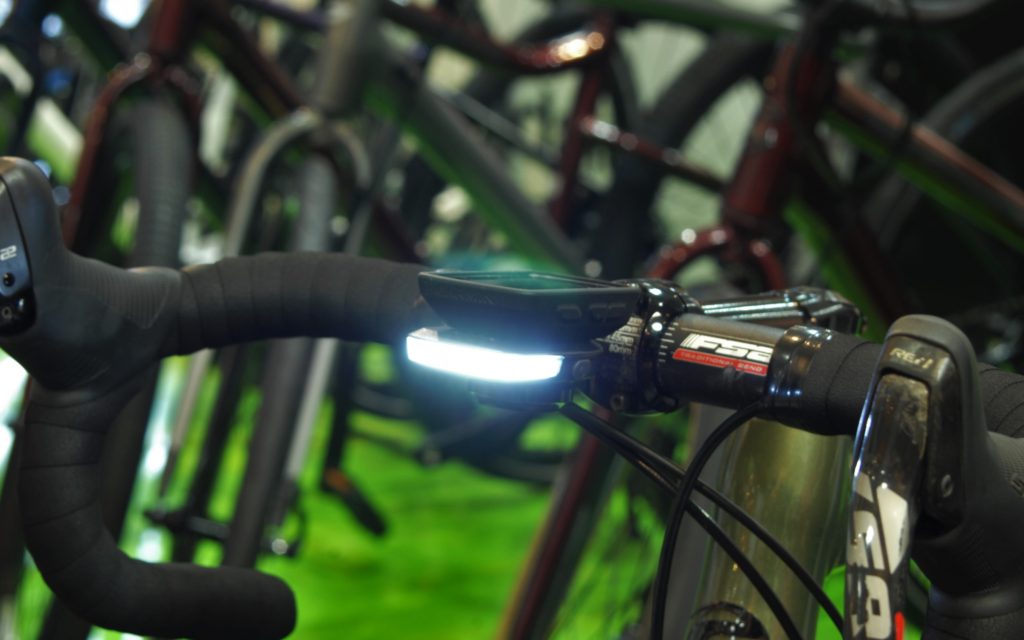 fabricの革新的なライト「LUMARAY V2」おすすめです！WAHOOもいけます。 | キャノンデール横浜